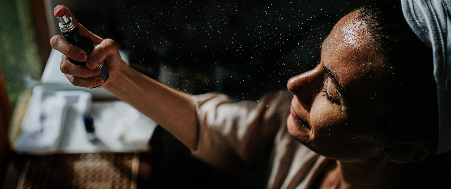 Rosenwasser fürs Gesicht: Wirkung, Anwendung & Vorteile | Amavita